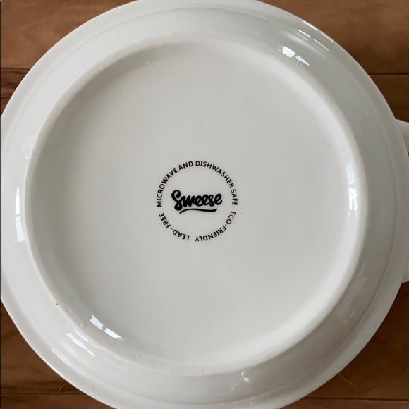 Sweese | Kitchen | Sweese White Porcelain With Handles Serving Bowl ...
